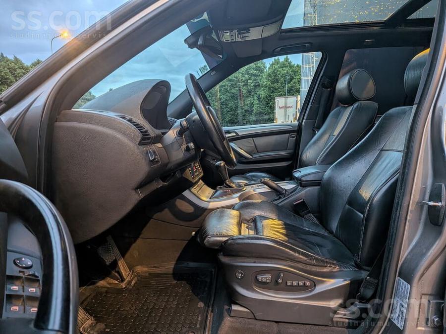 Grey BMW X5 2005 in Riga, with an engine capacity of 3.00 L and mileage of 363 thousand km for 4900 €, photo 9 on AUTOMOTO.COM.LV