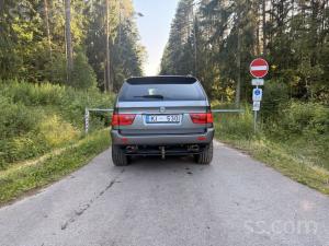 Pelēks BMW X5 2005 Jelgava, ar dzinēja tilpumu 3.00 L un nobraukumu 331 tūkst. km par 4750 €, foto 5 vietnē AUTOMOTO.COM.LV