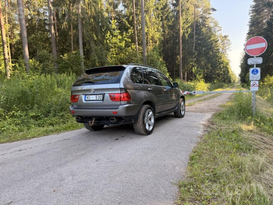 Pelēks BMW X5 2005 Jelgava, ar dzinēja tilpumu 3.00 L un nobraukumu 331 tūkst. km par 4750 €, foto 7 vietnē AUTOMOTO.COM.LV