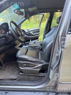 Pelēks BMW X5 2005 Jelgava, ar dzinēja tilpumu 3.00 L un nobraukumu 331 tūkst. km par 4750 €, foto 13 vietnē AUTOMOTO.COM.LV