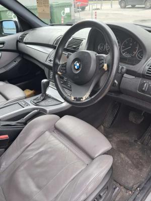 Pelēks BMW X5 2005 Kauņa, ar dzinēja tilpumu 3.00 L un nobraukumu 200 tūkst. km par 2900 €, foto 15 vietnē AUTOMOTO.COM.LV