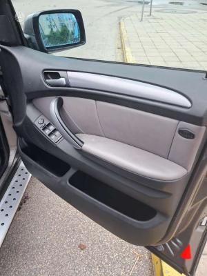 Pelēks BMW X5 2005 Kauņa, ar dzinēja tilpumu 3.00 L un nobraukumu 200 tūkst. km par 2900 €, foto 16 vietnē AUTOMOTO.COM.LV