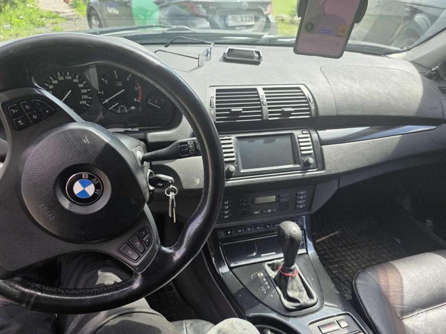 Pelēks BMW X5 2005 Viļņa, ar dzinēja tilpumu 3.00 L un nobraukumu 379 tūkst. km par 3100 €, foto 14 vietnē AUTOMOTO.COM.LV