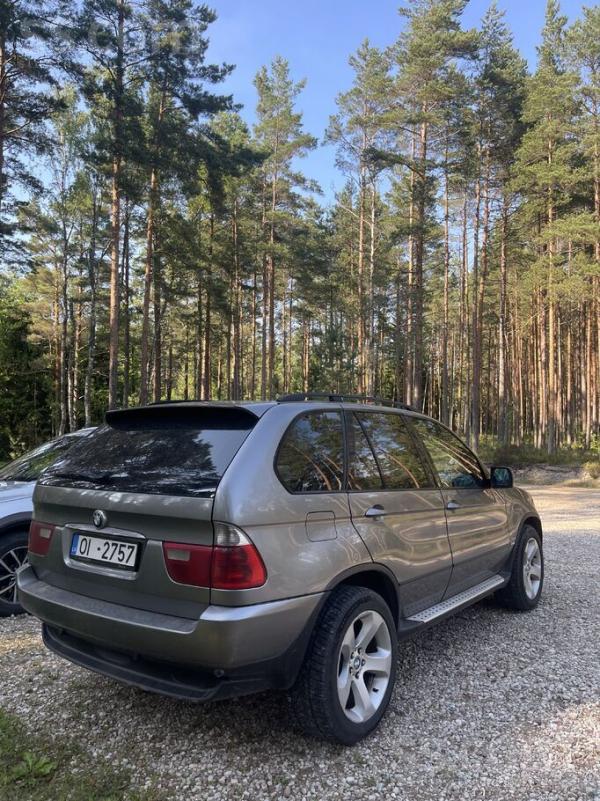 Grey BMW X5 2005 in Liepaja, with an engine capacity of 3.00 L and mileage of 450 thousand km for 3950 €, photo 3 on AUTOMOTO.COM.LV