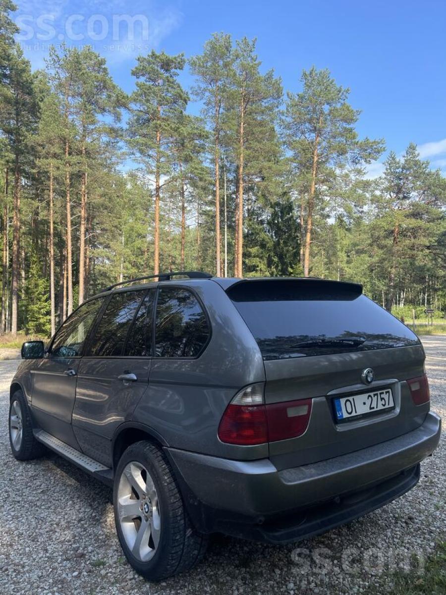Pelēks BMW X5 2005 Liepāja, ar dzinēja tilpumu 3.00 L un nobraukumu 450 tūkst. km par 3950 €, foto 5 vietnē AUTOMOTO.COM.LV