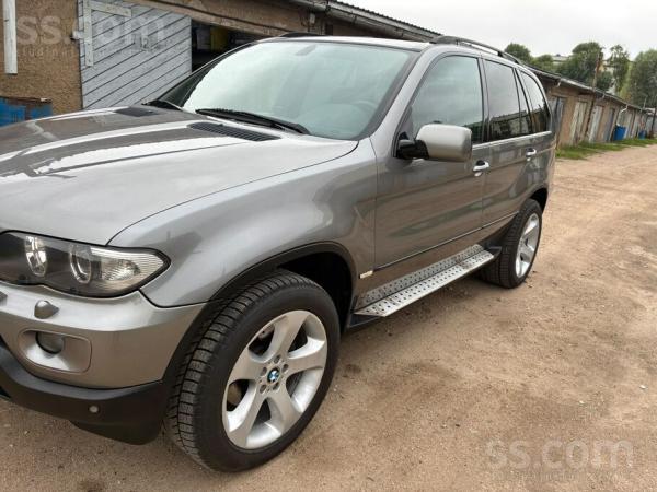 Grey BMW X5 2005 in Valmiera, with an engine capacity of 3.00 L and mileage of 355 thousand km for 8200 €, photo 1 on AUTOMOTO.COM.LV
