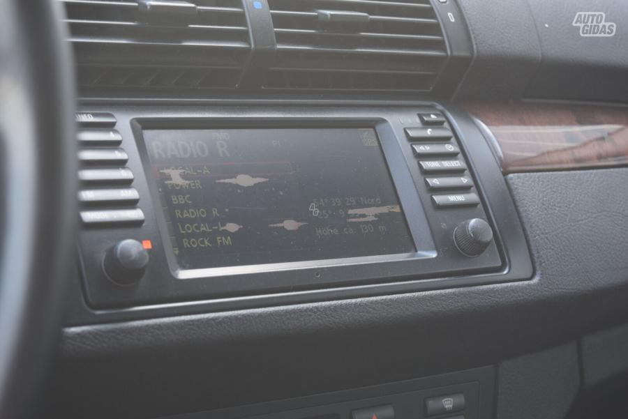 Grey BMW X5 2005 in Vilnius, with an engine capacity of 3.00 L and mileage of 294 thousand km for 4750 €, photo 16 on AUTOMOTO.COM.LV