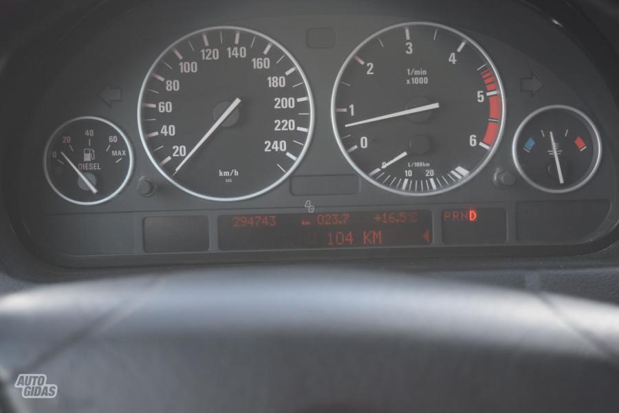 Grey BMW X5 2005 in Vilnius, with an engine capacity of 3.00 L and mileage of 294 thousand km for 4750 €, photo 17 on AUTOMOTO.COM.LV
