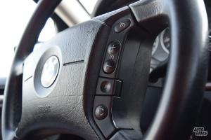 Grey BMW X5 2005 in Vilnius, with an engine capacity of 3.00 L and mileage of 294 thousand km for 4750 €, photo 18 on AUTOMOTO.COM.LV
