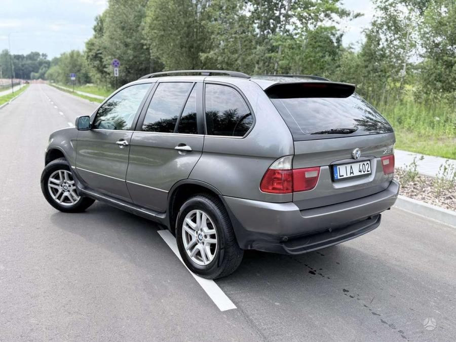 Pelēks BMW X5 2005 Viļņa, ar dzinēja tilpumu 2.98 L un nobraukumu 350 tūkst. km par 4400 €, foto 4 vietnē AUTOMOTO.COM.LV