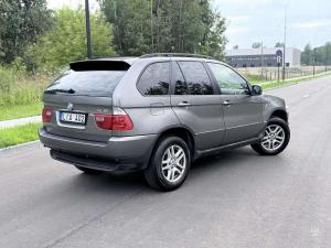 Pelēks BMW X5 2005 Viļņa, ar dzinēja tilpumu 2.98 L un nobraukumu 350 tūkst. km par 4400 €, foto 5 vietnē AUTOMOTO.COM.LV