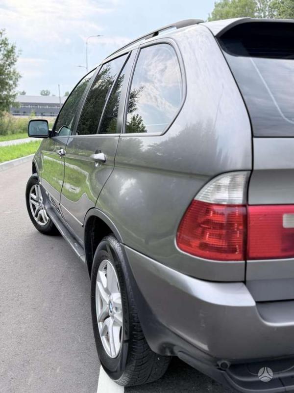 Pelēks BMW X5 2005 Viļņa, ar dzinēja tilpumu 2.98 L un nobraukumu 350 tūkst. km par 4400 €, foto 5 vietnē AUTOMOTO.COM.LV