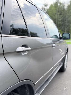 Pelēks BMW X5 2005 Viļņa, ar dzinēja tilpumu 2.98 L un nobraukumu 350 tūkst. km par 4400 €, foto 9 vietnē AUTOMOTO.COM.LV