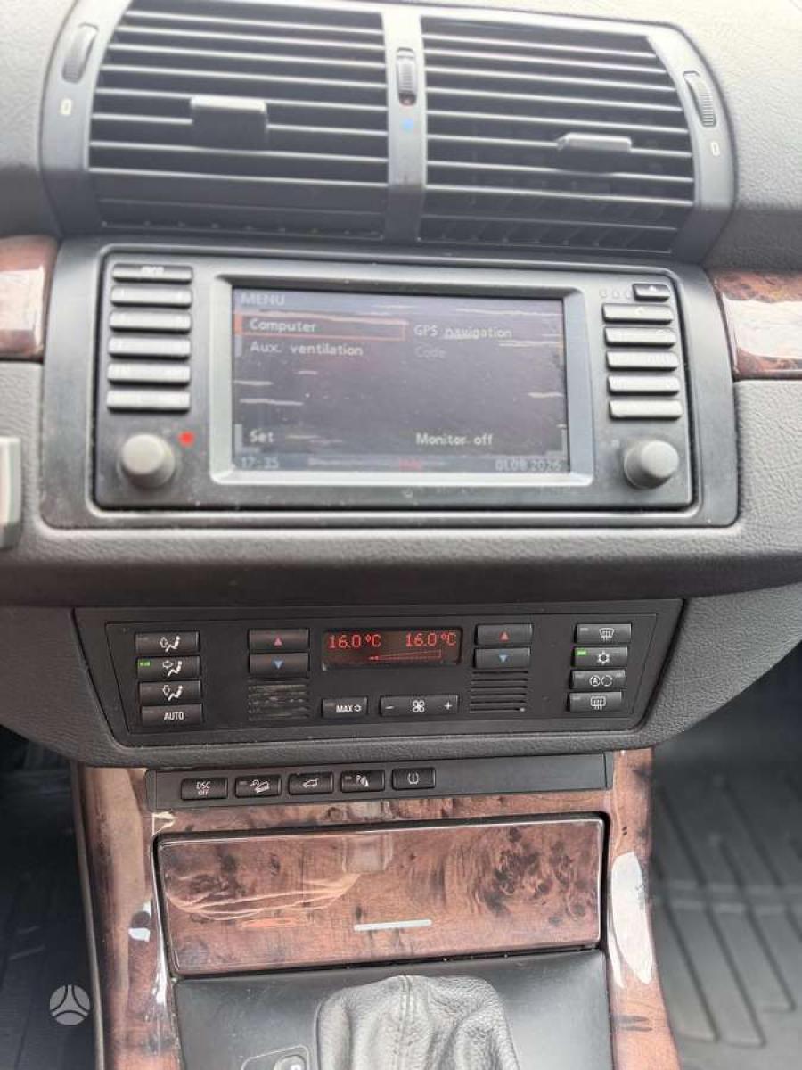 Pelēks BMW X5 2005 Viļņa, ar dzinēja tilpumu 2.98 L un nobraukumu 350 tūkst. km par 4400 €, foto 22 vietnē AUTOMOTO.COM.LV