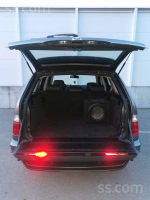 Grey BMW X5 2005 in Riga, with an engine capacity of 3.00 L and mileage of 442 thousand km for 3250 €, photo 5 on AUTOMOTO.COM.LV