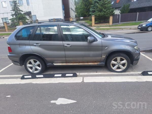 Pelēks BMW X5 2005 Rīga, ar dzinēja tilpumu 3.00 L un nobraukumu 426 tūkst. km par 2900 €, foto 4 vietnē AUTOMOTO.COM.LV
