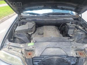 Grey BMW X5 2005 in Riga, with an engine capacity of 3.00 L and mileage of 426 thousand km for 2900 €, photo 6 on AUTOMOTO.COM.LV