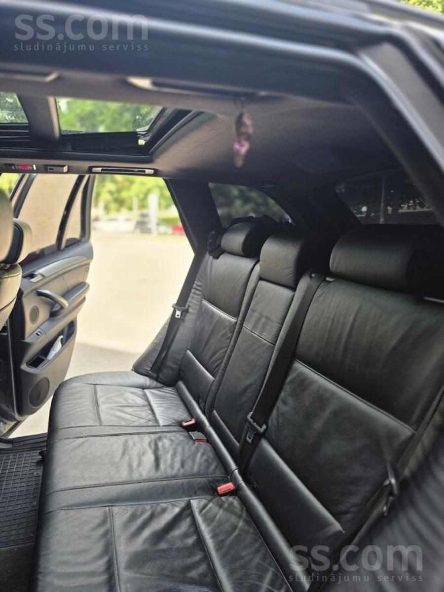 Pelēks BMW X5 2005 Rīga, ar dzinēja tilpumu 3.00 L un nobraukumu 342 tūkst. km par 7100 €, foto 14 vietnē AUTOMOTO.COM.LV