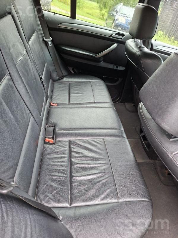 Grey BMW X5 2005 in Bauska, with an engine capacity of 3.00 L and mileage of 429 thousand km for 4000 €, photo 6 on AUTOMOTO.COM.LV