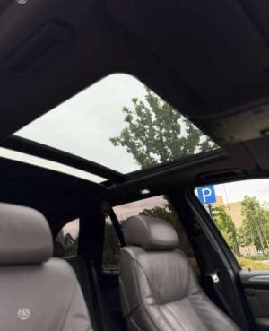 Grey BMW X5 2005 in Vilnius, with an engine capacity of 3.00 L and mileage of 296 thousand km for 4900 €, photo 21 on AUTOMOTO.COM.LV