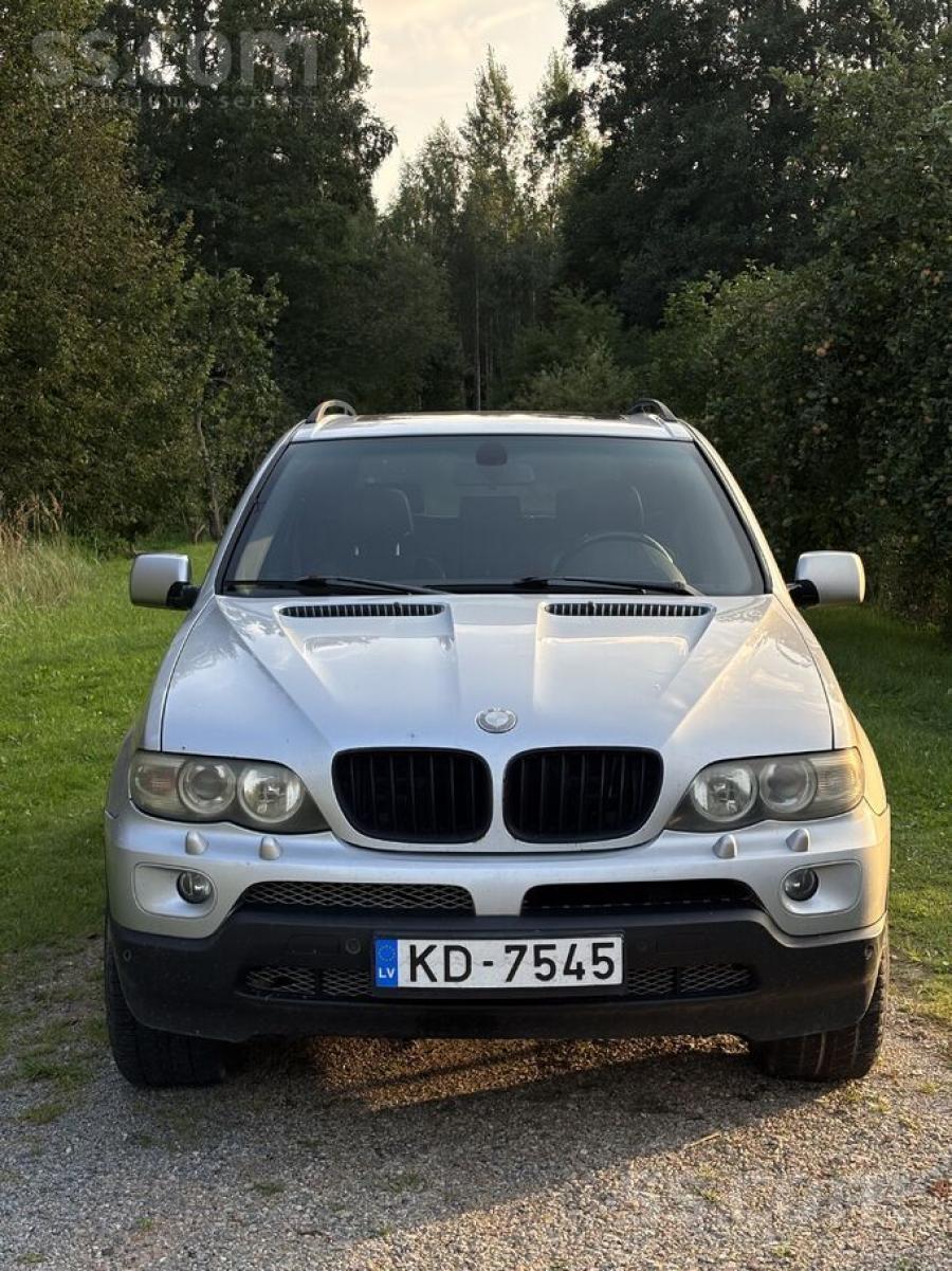 Grey BMW X5 2005 in Riga, with an engine capacity of 3.00 L and mileage of 381 thousand km for 2200 €, photo 1 on AUTOMOTO.COM.LV