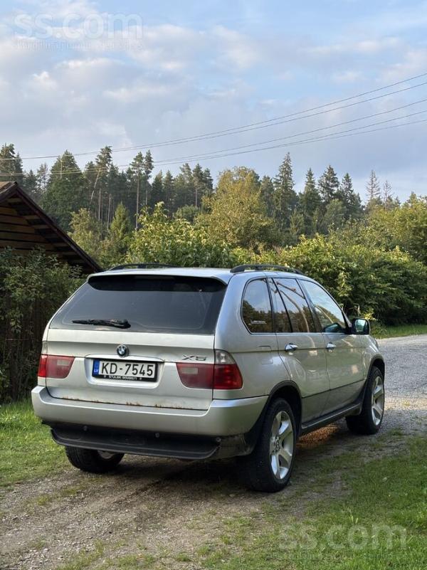 Grey BMW X5 2005 in Riga, with an engine capacity of 3.00 L and mileage of 381 thousand km for 2200 €, photo 3 on AUTOMOTO.COM.LV