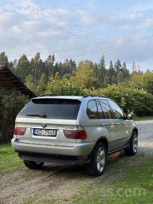 Grey BMW X5 2005 in Riga, with an engine capacity of 3.00 L and mileage of 381 thousand km for 2200 €, photo 4 on AUTOMOTO.COM.LV