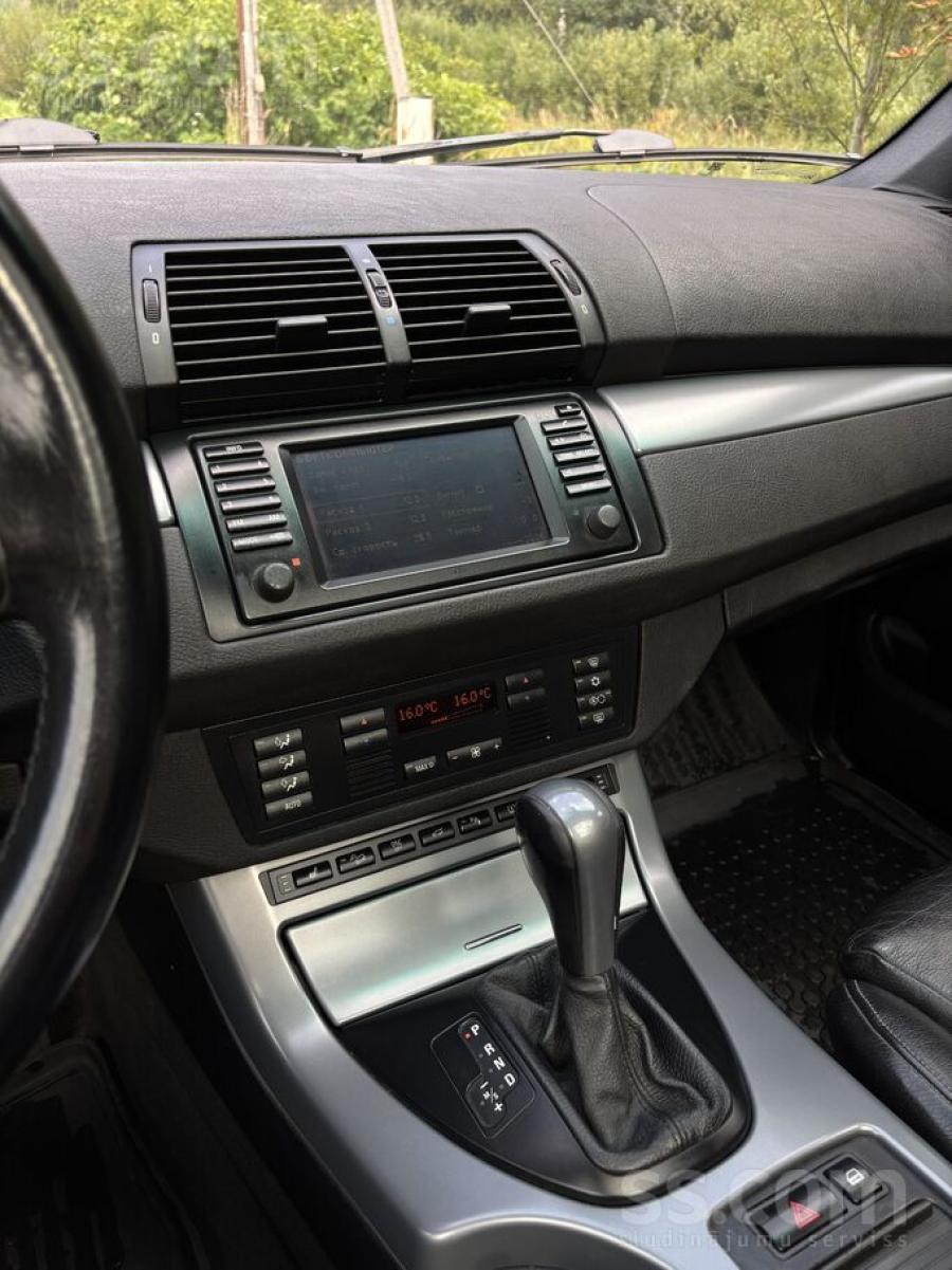 Grey BMW X5 2005 in Riga, with an engine capacity of 3.00 L and mileage of 381 thousand km for 2200 €, photo 10 on AUTOMOTO.COM.LV