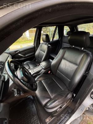 Grey BMW X5 2005 in Riga, with an engine capacity of 3.00 L and mileage of 381 thousand km for 2200 €, photo 11 on AUTOMOTO.COM.LV