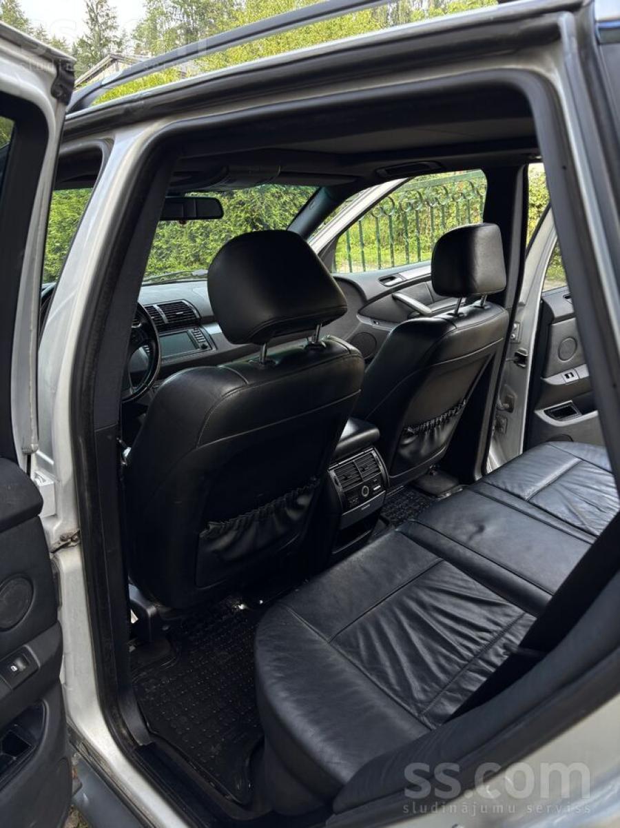 Grey BMW X5 2005 in Riga, with an engine capacity of 3.00 L and mileage of 381 thousand km for 2200 €, photo 15 on AUTOMOTO.COM.LV