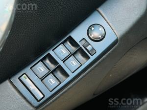 Grey BMW X5 2005 in Riga, with an engine capacity of 3.00 L and mileage of 380 thousand km for 3290 €, photo 13 on AUTOMOTO.COM.LV