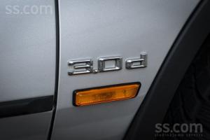 Grey BMW X5 2005 in Riga, with an engine capacity of 3.00 L and mileage of 352 thousand km for 4150 €, photo 9 on AUTOMOTO.COM.LV