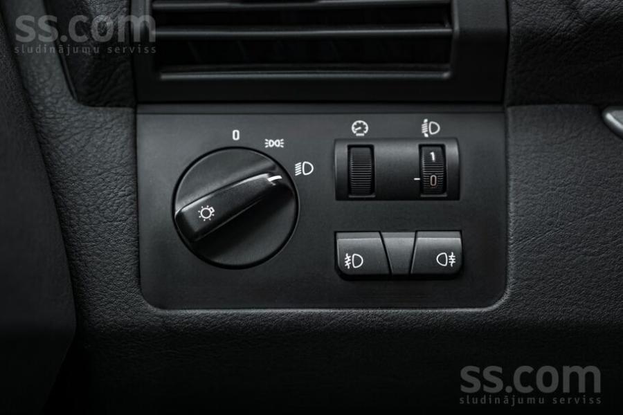 Grey BMW X5 2005 in Riga, with an engine capacity of 3.00 L and mileage of 352 thousand km for 4150 €, photo 24 on AUTOMOTO.COM.LV