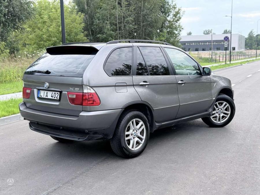 Серый БМВ Х5 2005 в Вильнюс, объемом двигателя 2.99 л и пробегом 350 тыс. км за 4200 €, фото 4 на AUTOMOTO.COM.LV