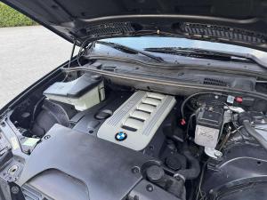 Grey BMW X5 2005 in Vilnius, with an engine capacity of 2.99 L and mileage of 334 thousand km for 6250 €, photo 17 on AUTOMOTO.COM.LV