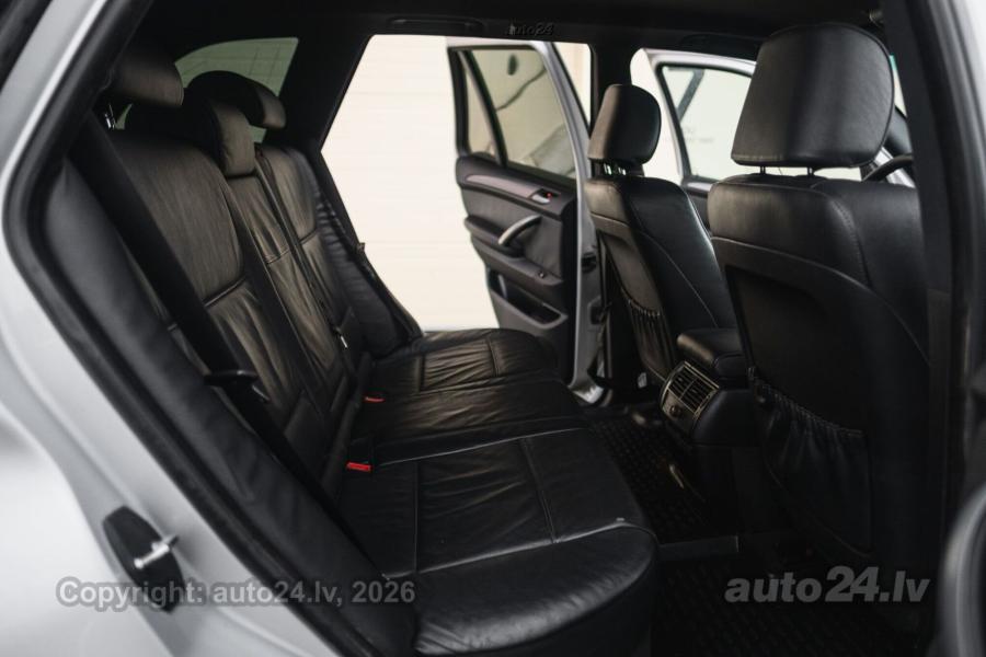 Pelēks BMW X5 2005 Tallina, ar dzinēja tilpumu 3.00 L un nobraukumu 370 tūkst. km par 6499 €, foto 12 vietnē AUTOMOTO.COM.LV
