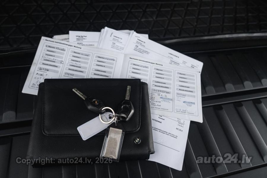 Pelēks BMW X5 2005 Tallina, ar dzinēja tilpumu 3.00 L un nobraukumu 370 tūkst. km par 6499 €, foto 20 vietnē AUTOMOTO.COM.LV