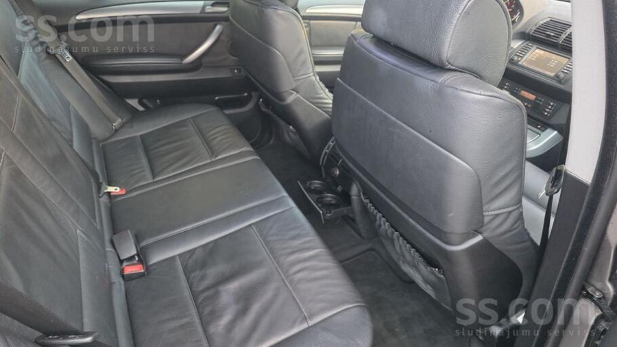Pelēks BMW X5 2005 Rīga, ar dzinēja tilpumu 3.00 L un nobraukumu 350 tūkst. km par 5950 €, foto 24 vietnē AUTOMOTO.COM.LV