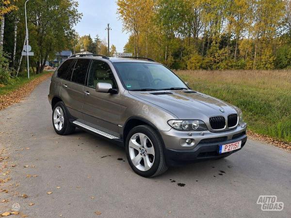 Grey BMW X5 2005 in Vilnius, with an engine capacity of 3.00 L and mileage of 320 thousand km for 4900 €, photo 1 on AUTOMOTO.COM.LV