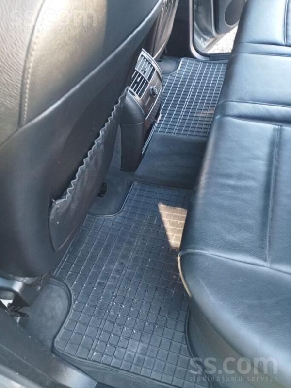 Pelēks BMW X5 2006 Gulbene, ar dzinēja tilpumu 3.00 L un nobraukumu 270 tūkst. km par 7000 €, foto 5 vietnē AUTOMOTO.COM.LV