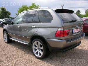 Grey BMW X5 2006 in Riga, with an engine capacity of 3.00 L and mileage of 246 thousand km for 7350 €, photo 4 on AUTOMOTO.COM.LV