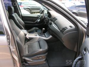 Grey BMW X5 2006 in Riga, with an engine capacity of 3.00 L and mileage of 246 thousand km for 7350 €, photo 6 on AUTOMOTO.COM.LV