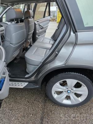 Grey BMW X5 2006 in Riga, with an engine capacity of 3.00 L and mileage of 240 thousand km for 6100 €, photo 12 on AUTOMOTO.COM.LV