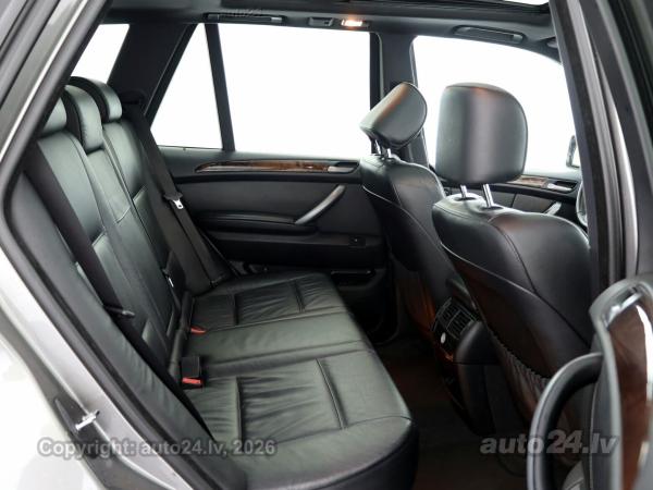 Pelēks BMW X5 2006 Tallina, ar dzinēja tilpumu 3.00 L un nobraukumu 243 tūkst. km par 4999 €, foto 7 vietnē AUTOMOTO.COM.LV