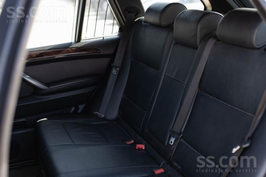 Pelēks BMW X5 2006 Rīga, ar dzinēja tilpumu 3.00 L un nobraukumu 340 tūkst. km par 5990 €, foto 12 vietnē AUTOMOTO.COM.LV