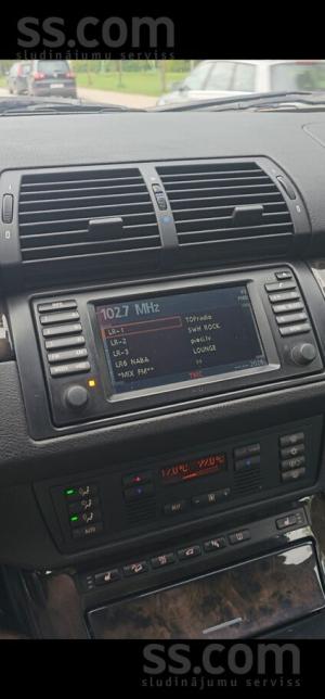 Pelēks BMW X5 2006 Rīga, ar dzinēja tilpumu 3.00 L un nobraukumu 390 tūkst. km par 5500 €, foto 9 vietnē AUTOMOTO.COM.LV