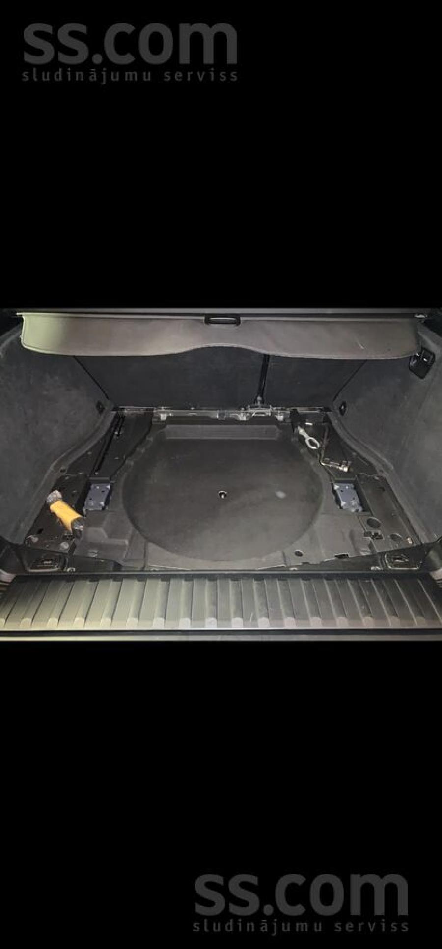 Pelēks BMW X5 2006 Rīga, ar dzinēja tilpumu 3.00 L un nobraukumu 390 tūkst. km par 5500 €, foto 12 vietnē AUTOMOTO.COM.LV