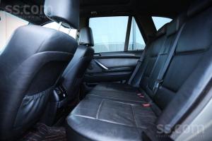 Pelēks BMW X5 2006 Rīga, ar dzinēja tilpumu 3.00 L un nobraukumu 390 tūkst. km par 6995 €, foto 15 vietnē AUTOMOTO.COM.LV