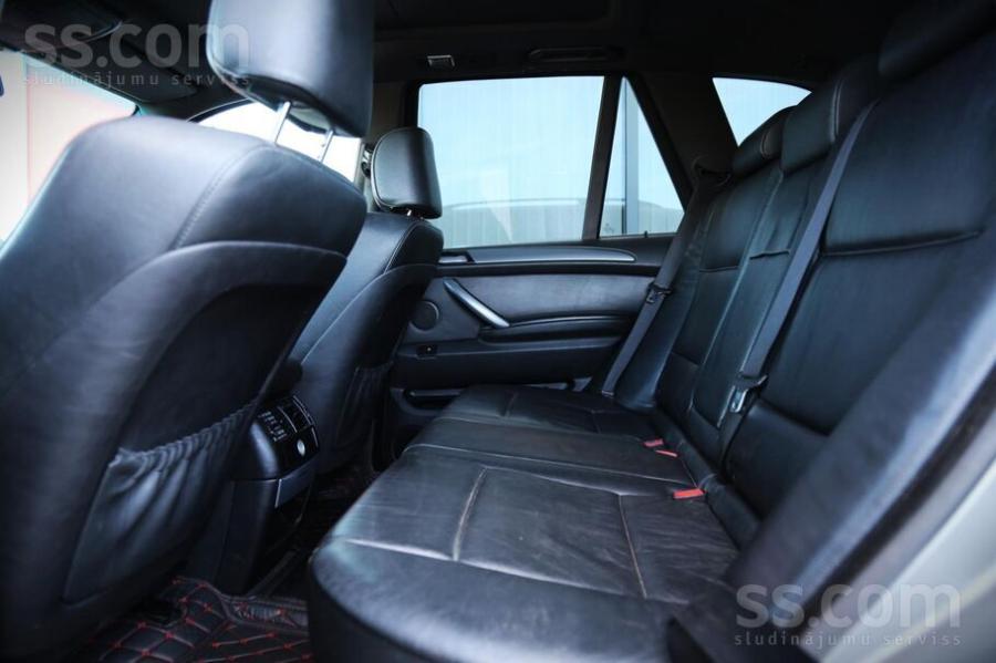 Pelēks BMW X5 2006 Rīga, ar dzinēja tilpumu 3.00 L un nobraukumu 390 tūkst. km par 6995 €, foto 15 vietnē AUTOMOTO.COM.LV
