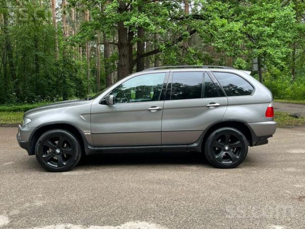 Grey BMW X5 2006 in Riga, with an engine capacity of 3.00 L and mileage of 0 thousand km for 5299 €, photo 2 on AUTOMOTO.COM.LV